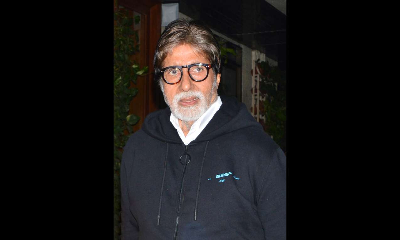 Big B celebrates India’s twin glorious win at the 95th Academy Awards
