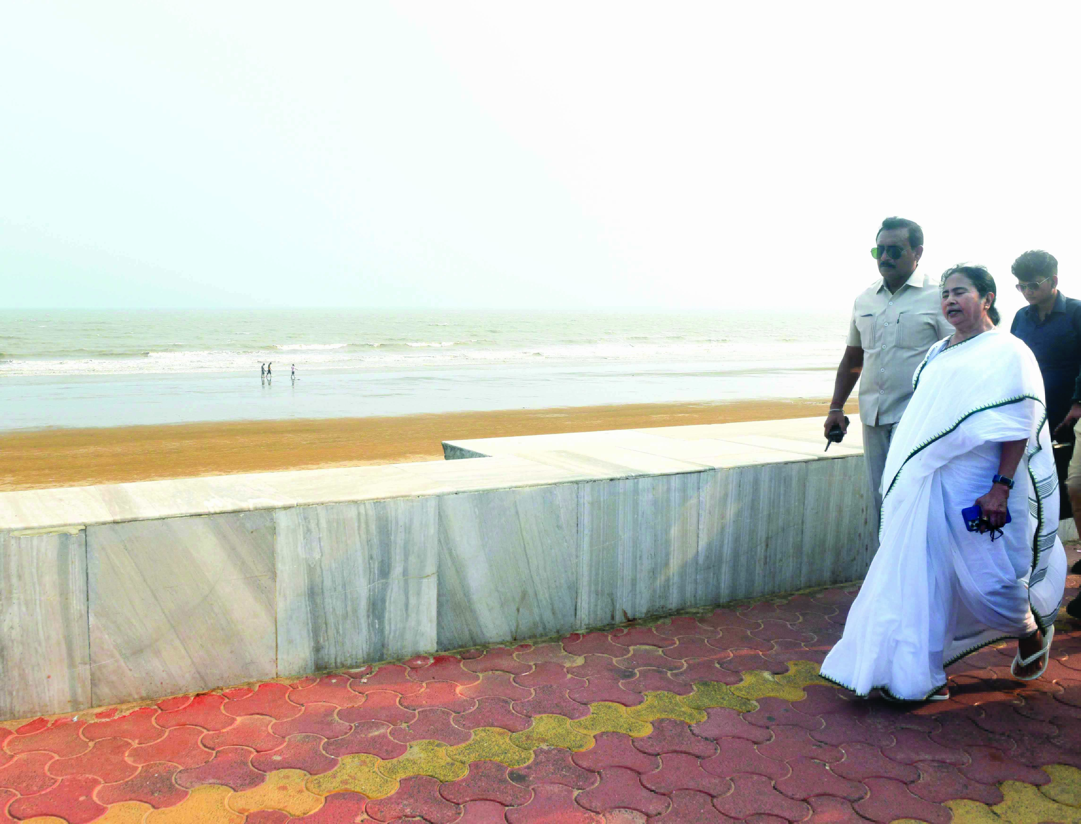 Mamata christens two beaches at Digha as Dheu Sagar & Surya Sagar