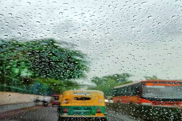Light rain, cloudy weather to give relief from heat in Delhi for next 6 ...
