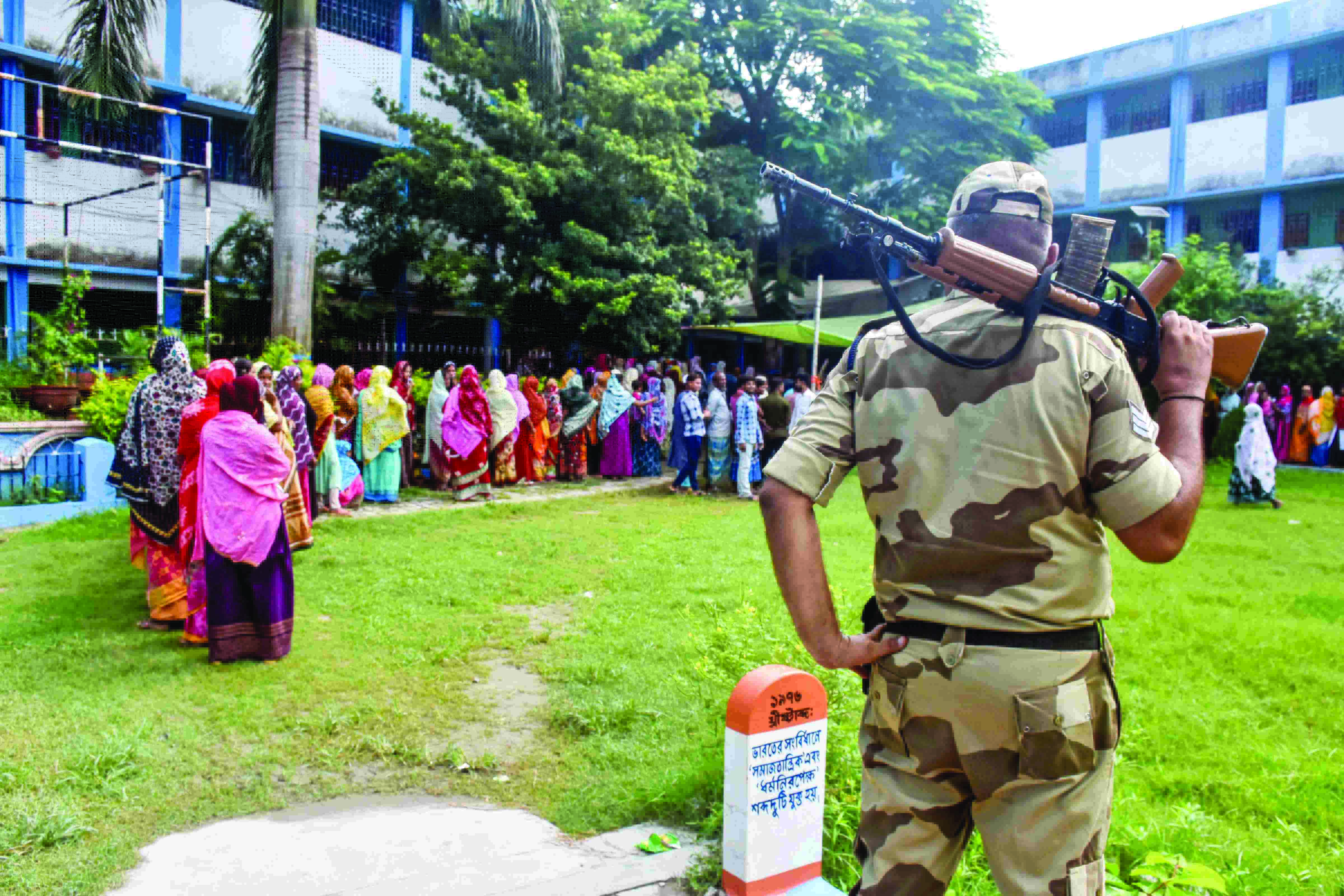 Bengal govt seeks Rs 350 cr from Centre as expenses