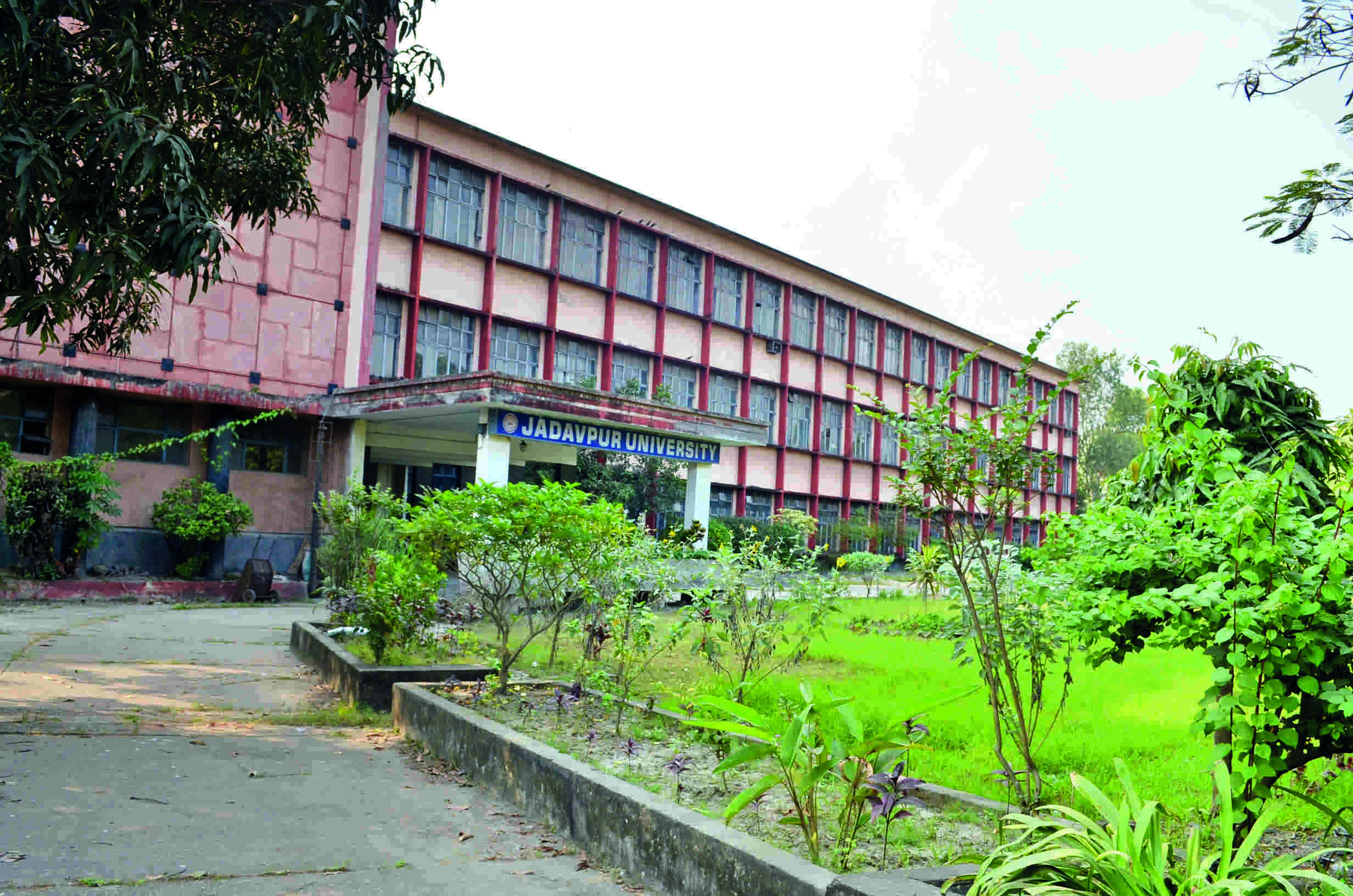 Jadavpur University sees record placement of students