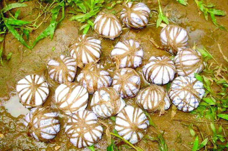 Child injured in crude bomb explosion