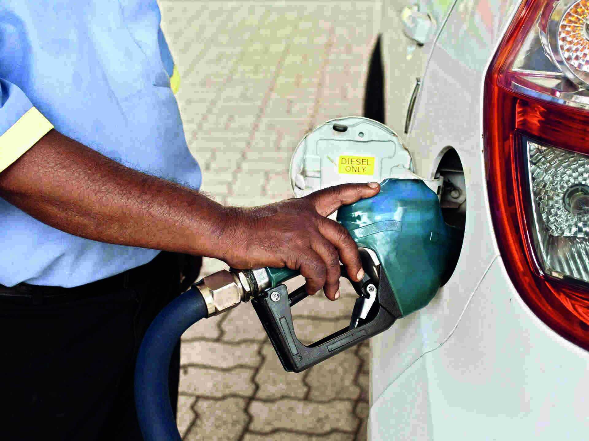 India’s diesel consumption slumps 7.5% as truckers take Diwali break