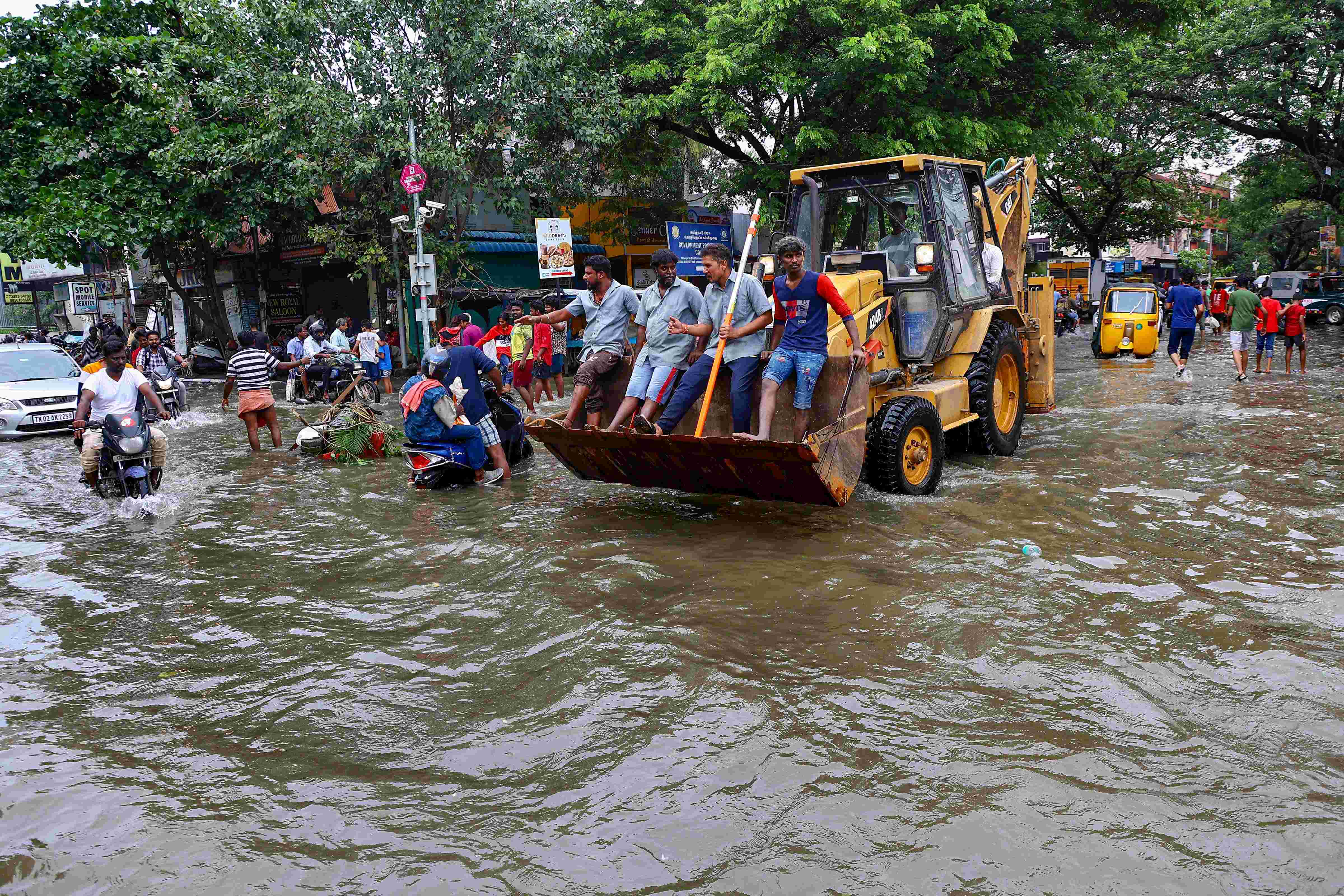 Cyclone Michuang: Situation remains grim in parts of Chennai, suburbs