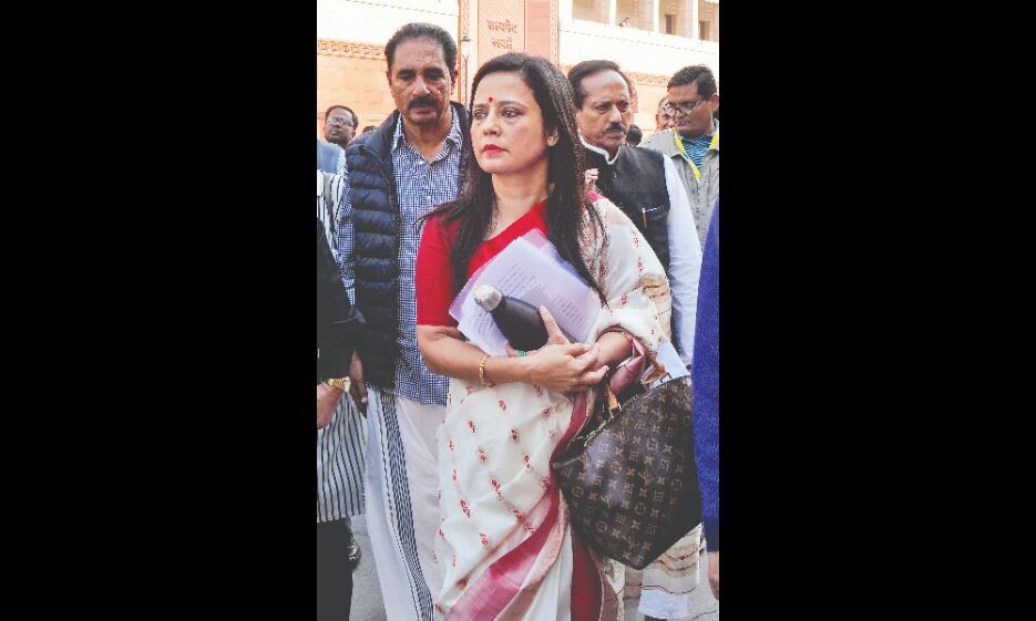 Mahua Moitra moves SC against her expulsion from LS