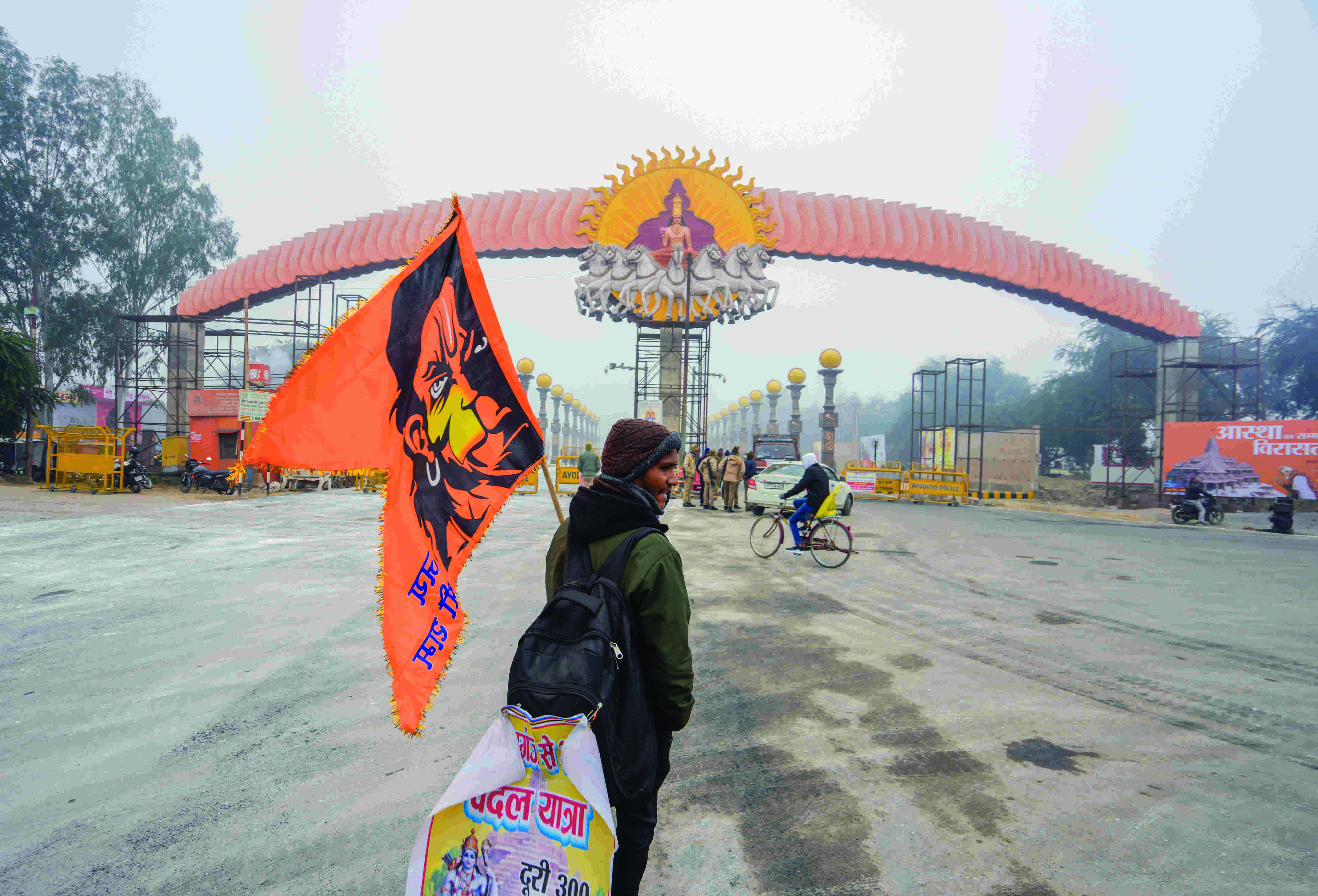 ‘Bow and arrow’ to ‘Ramanandi tilak’ on lamp posts: Lord Ram rules ...