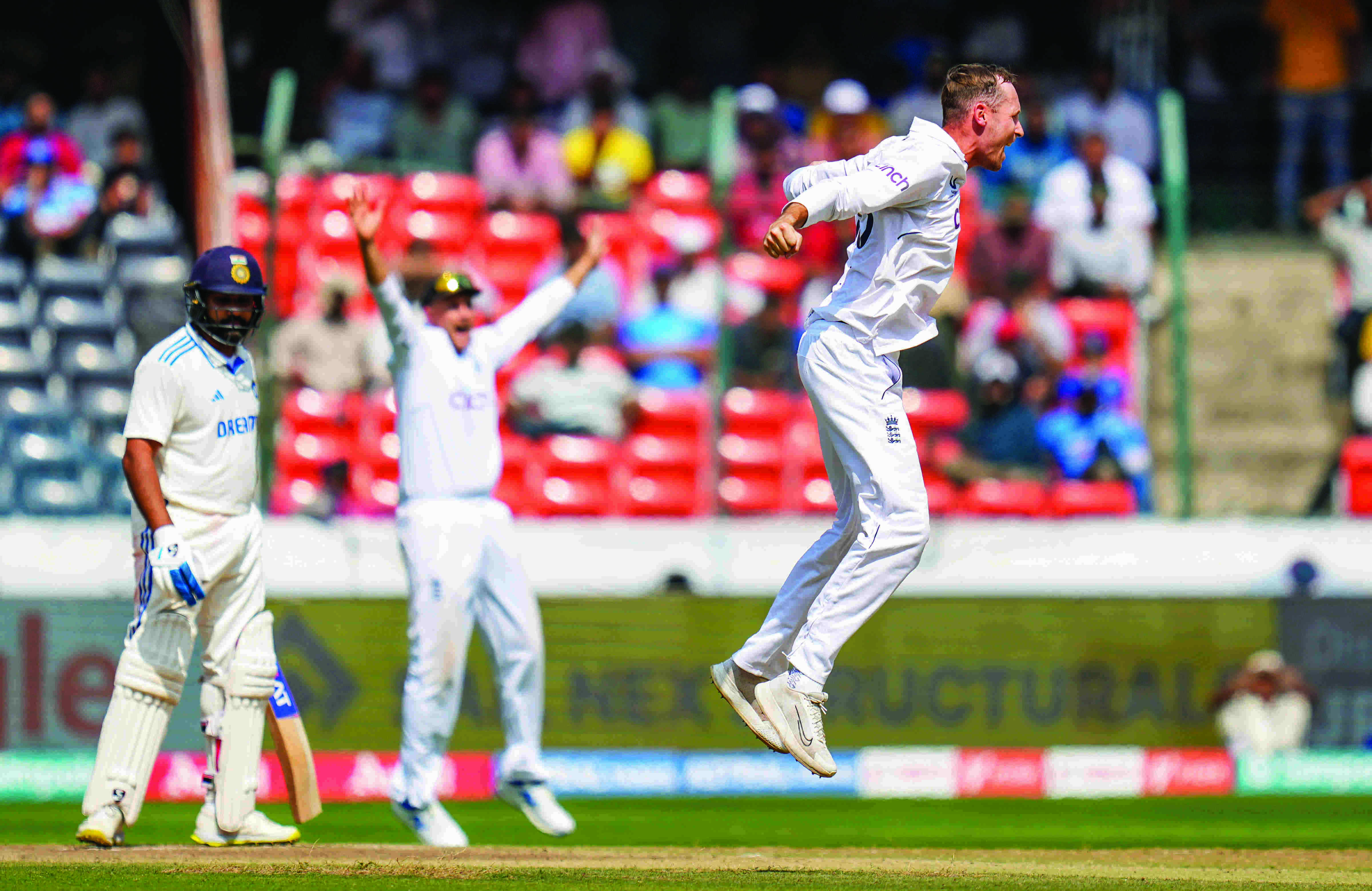 Hartley hurts India on debut as England win amazing Test