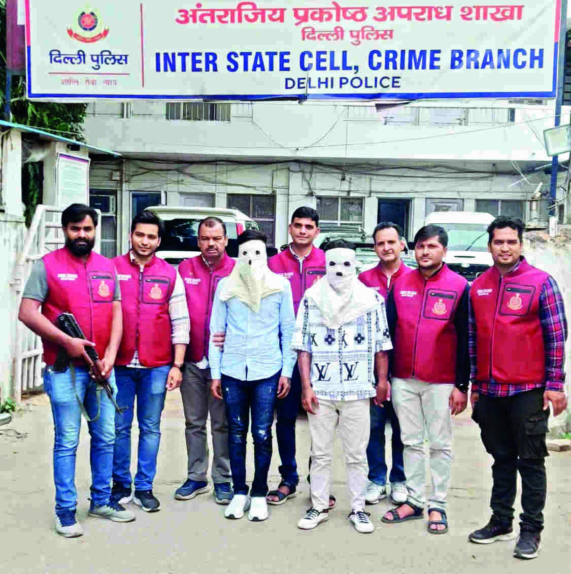 Delhi Police nab criminal duo in violent riot case Delhi Police nab criminal duo in violent riot case