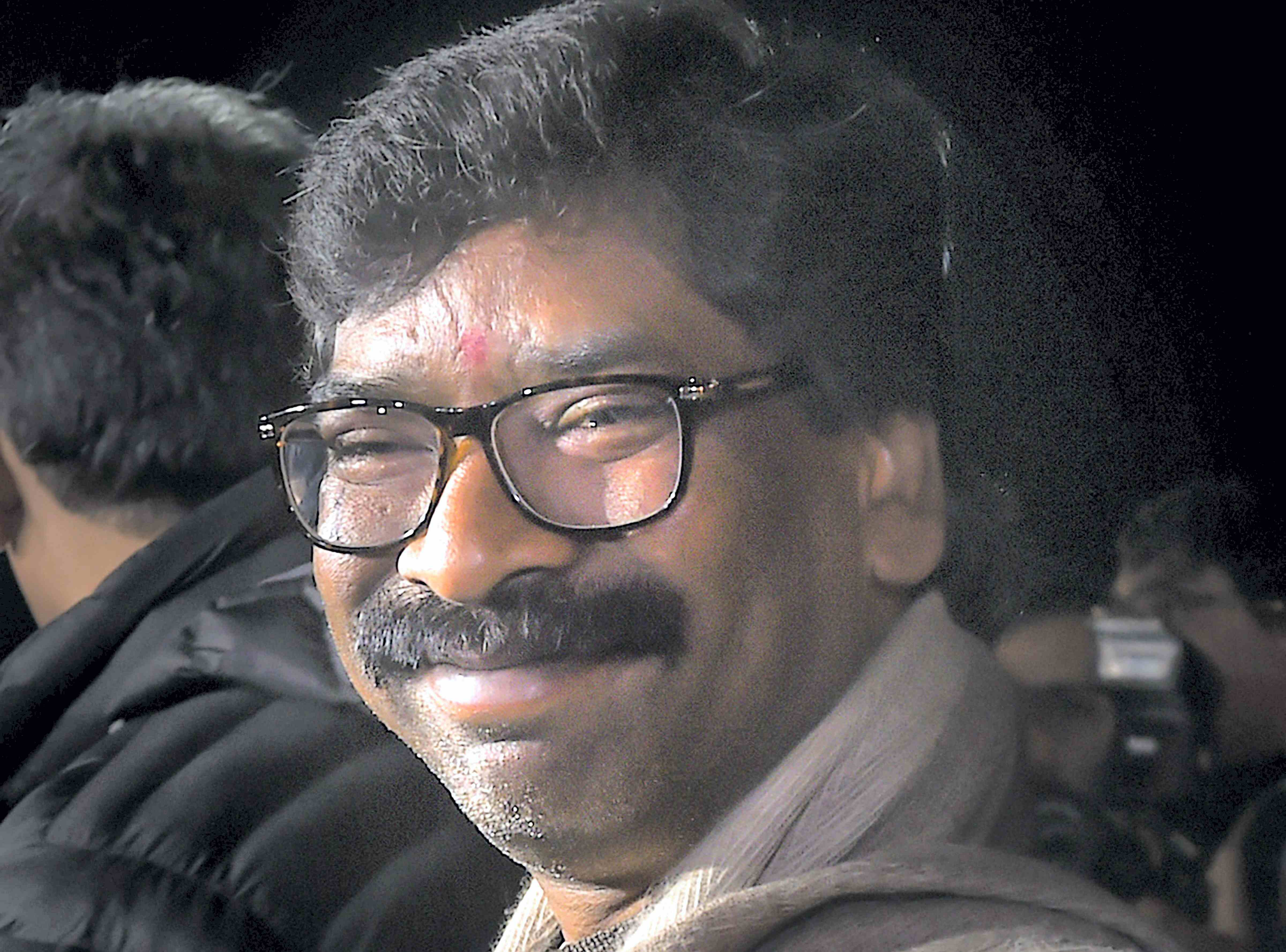 Can court examine legality of arrest after cognisance of ED's complaint taken: SC to Hemant Soren