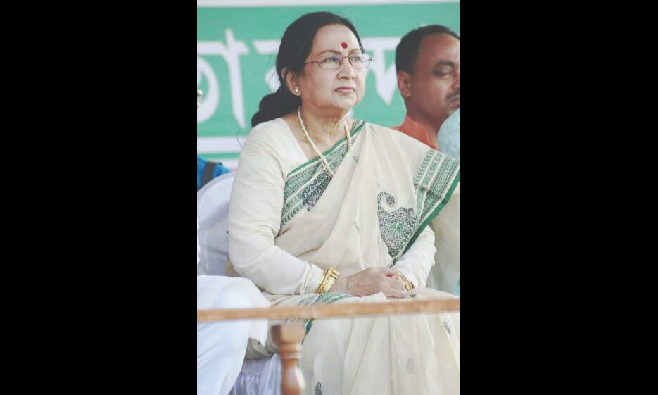 Veteran actress Sandhya Roy admitted to city hospital