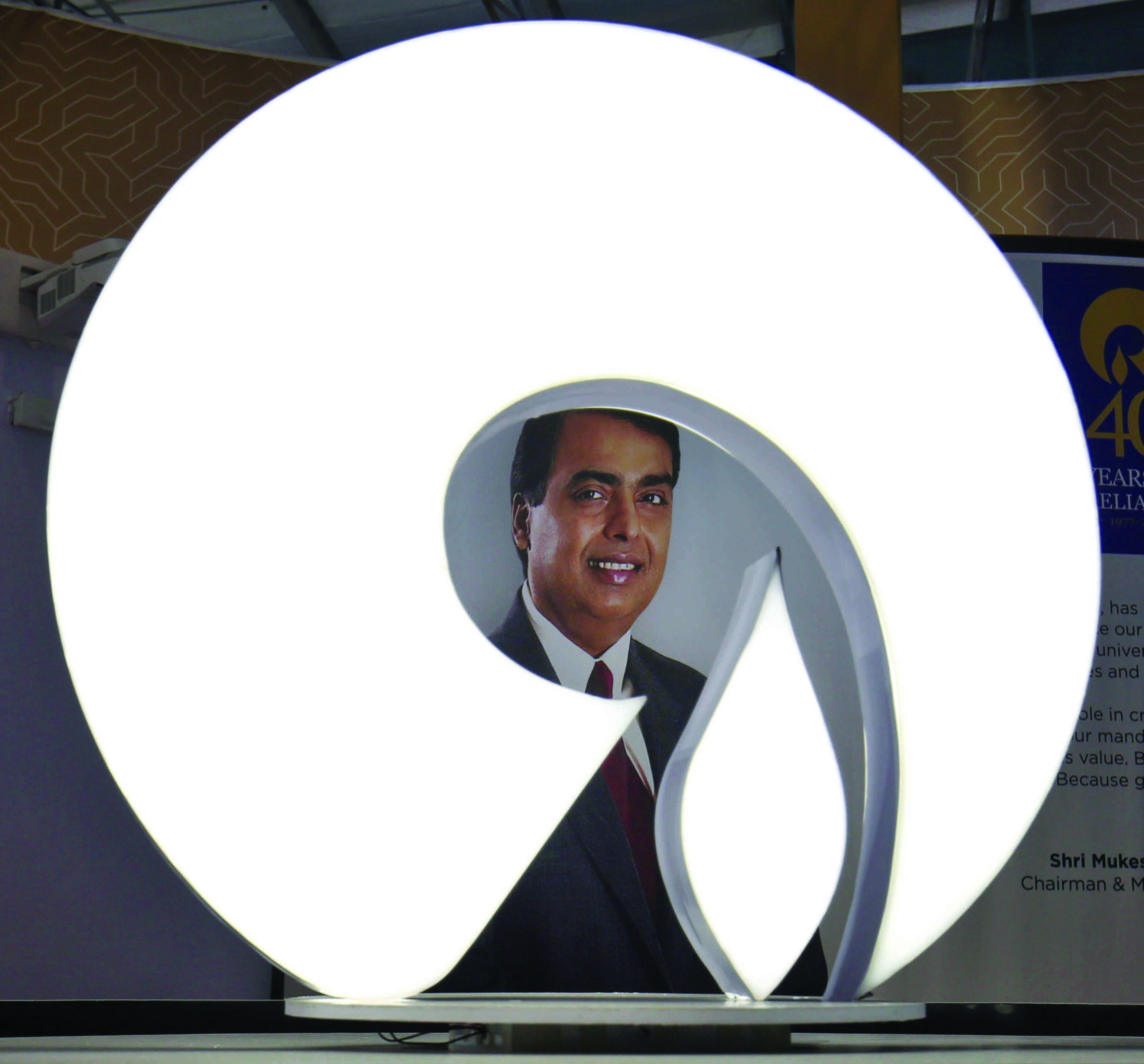 Reliance to commission its first solar giga-factory in FY25