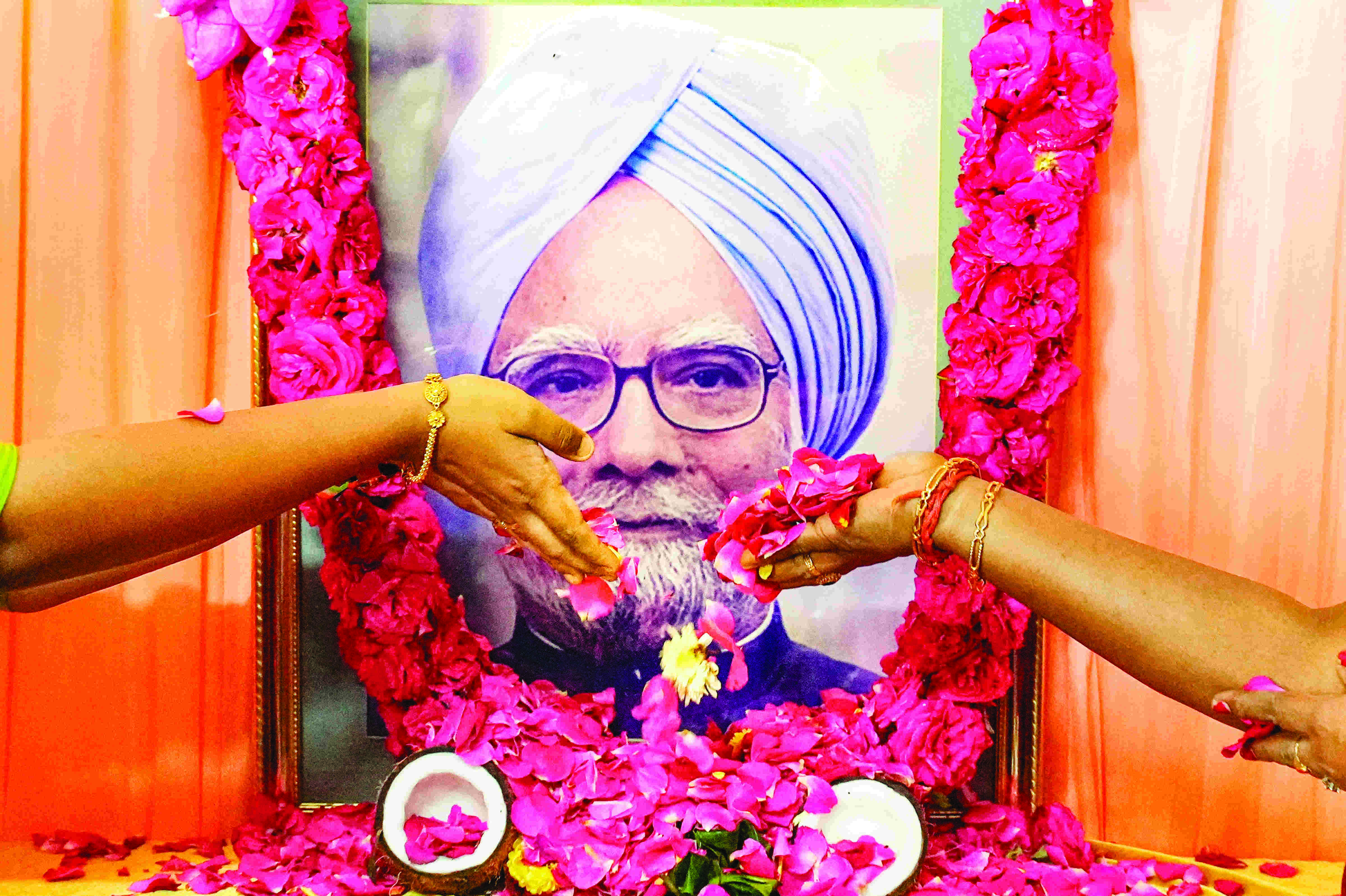 Govt to build memorial to Manmohan Singh in Capital: Sources