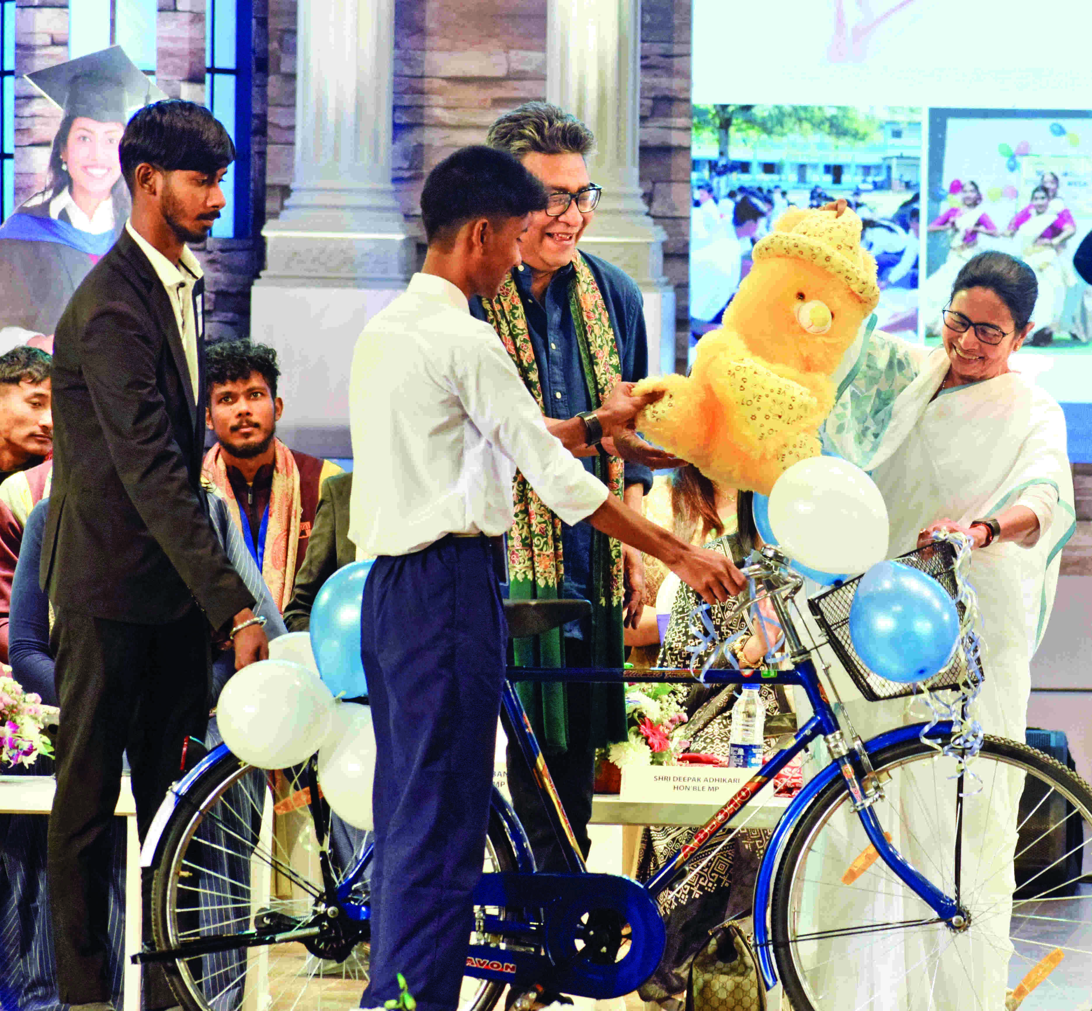 ‘Utkarsh Bangla’ scheme: State has given employment to 10 lakh students ...