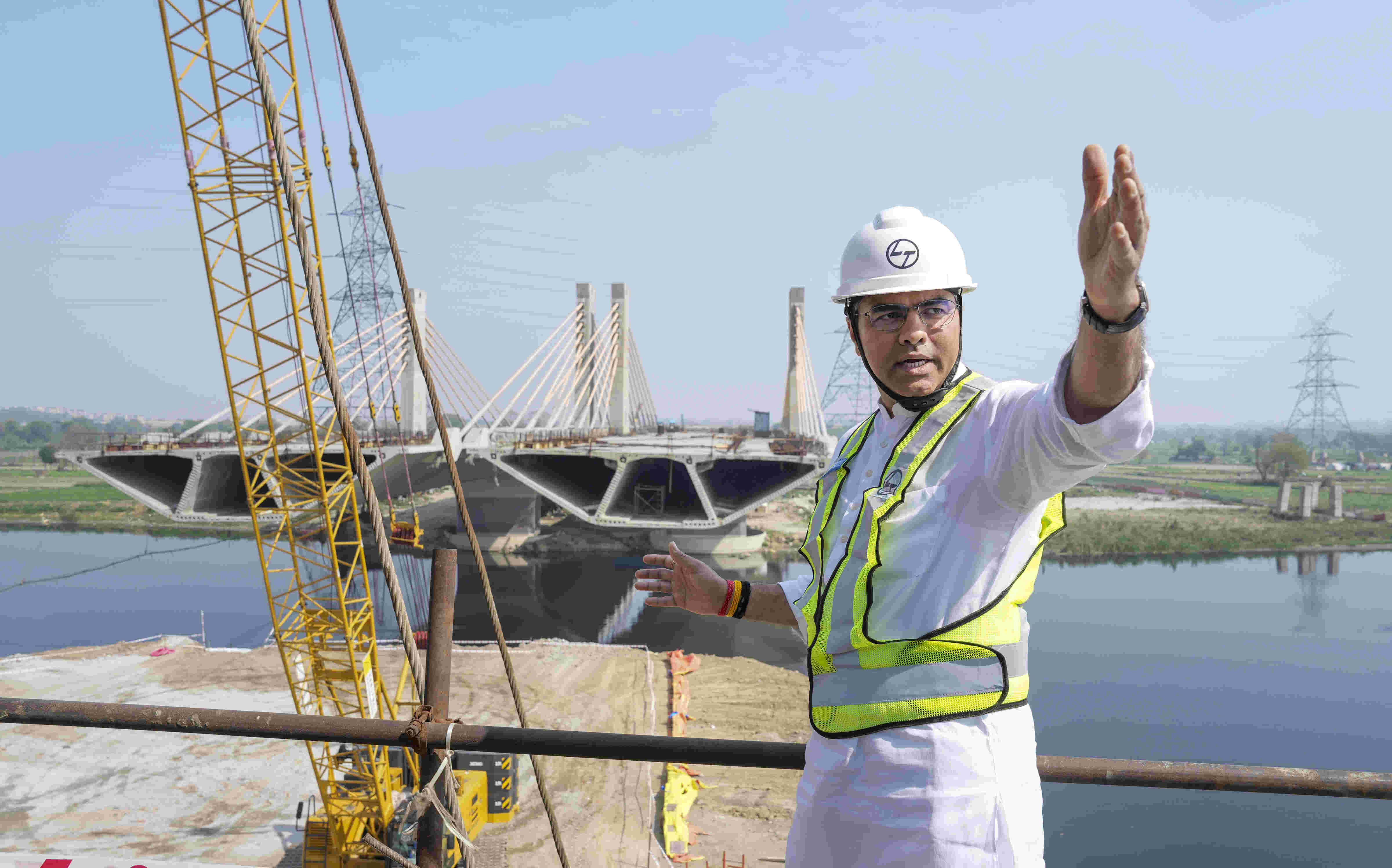 Delhi's new PWD minister reviews progress of Barapullah Phase-3 project