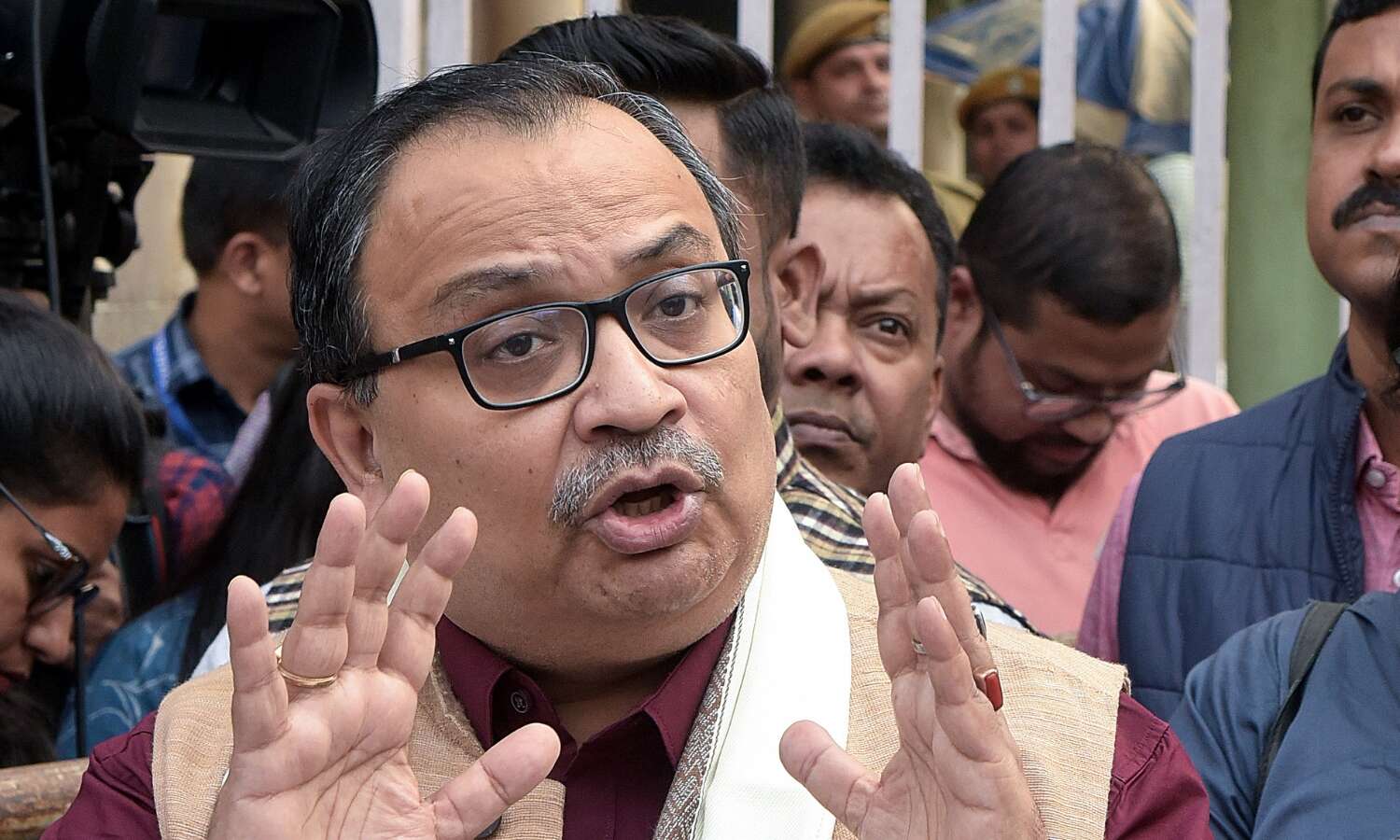 EC statement on duplicate EPIC numbers confirms voter list anomalies in ...