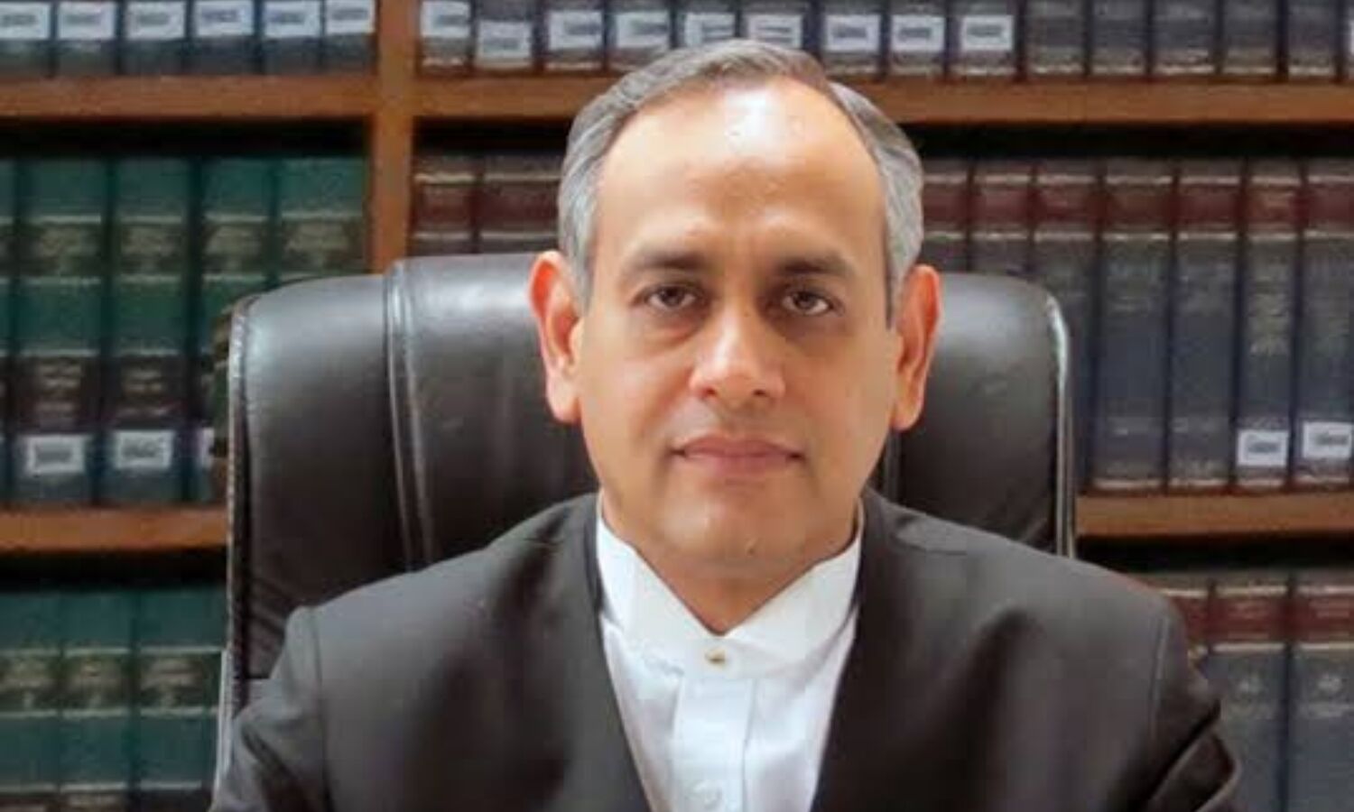 Justice Vibhu Bakhru sworn in as Chief Justice of Karnataka High Court