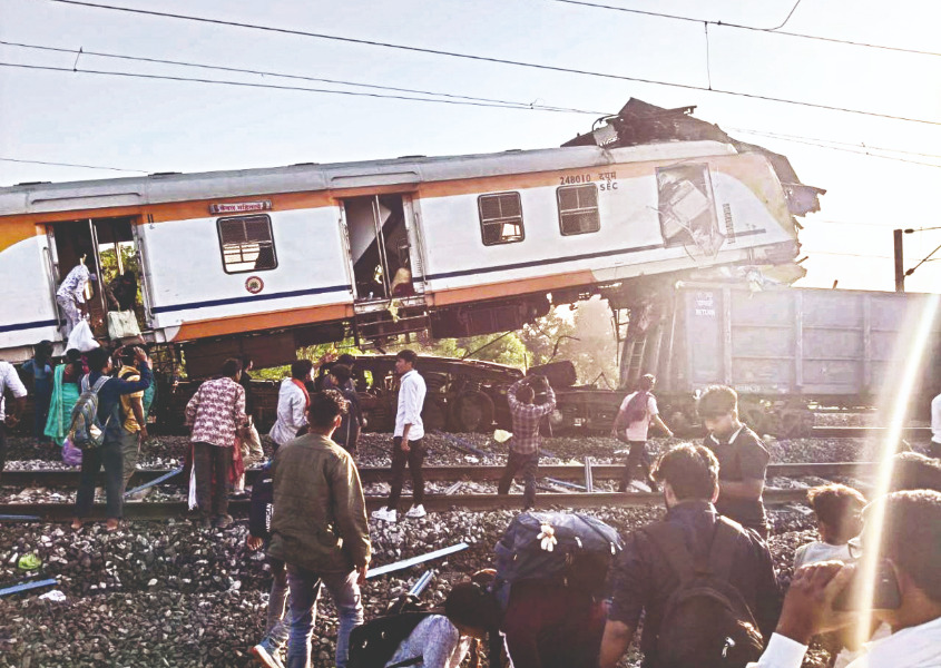 Passenger train ‘jumps’ red signal, collides with goods train in ...